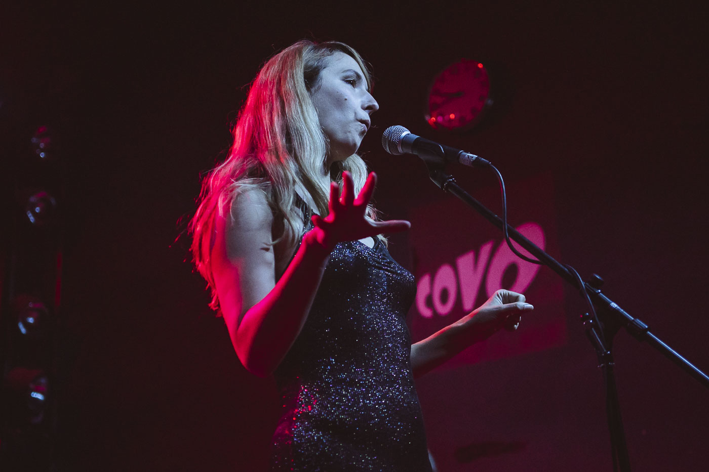 Molly Lewis @ Covo Club • VEZ Magazine Magazine